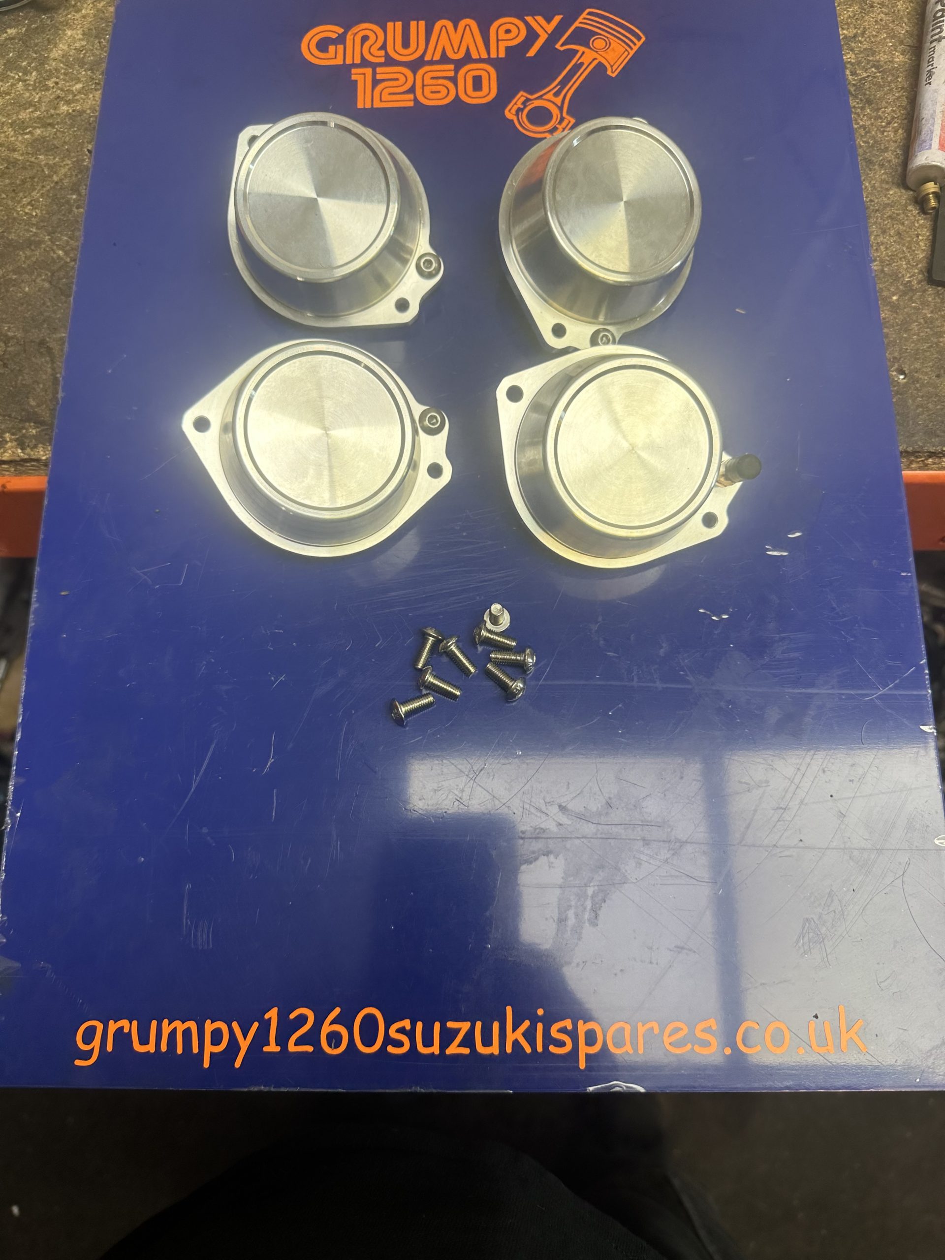 Billet alloy carb tops set - Grumpy 1260 Suzuki Spares
